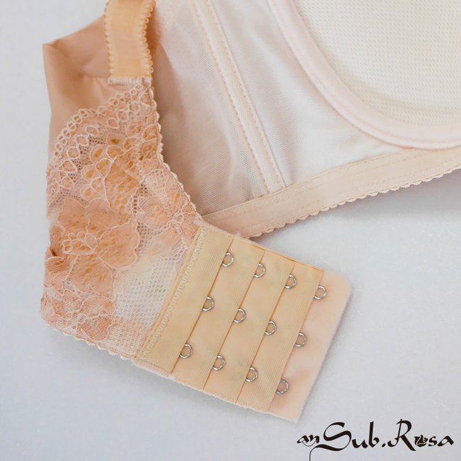 (絕版品)深V誘惑 J型鋼圈3D立體棉機能內衣 B-C myBRA | myBRA 用好內衣挺妳的美